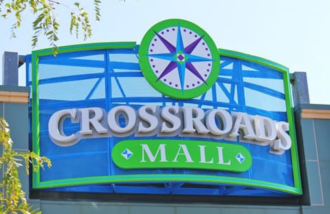 Malls & Shopping Areas - Cedar Falls Tourism & Visitors Bureau